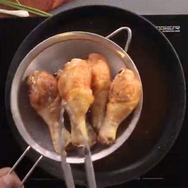 4 Cách Làm đùi Gà Chiên Vô Cùng Hấp Dẫn Thơm Ngon