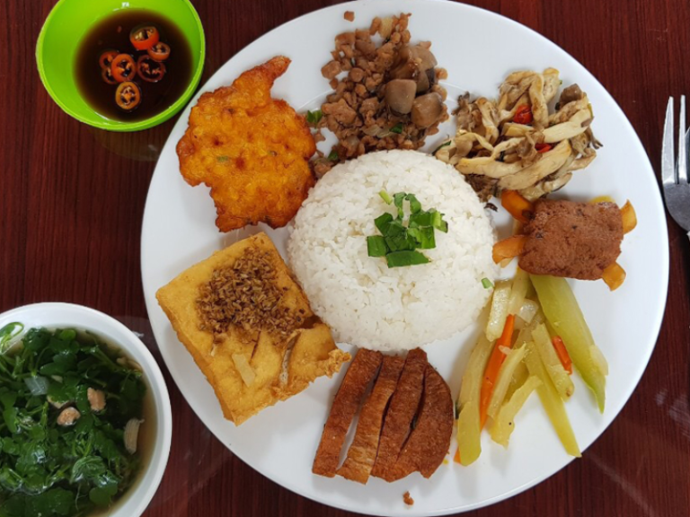TOP 10+ Nhà Hàng Chay Quận 8 Cực Ngon Cho Các Tín đồ ăn Chay